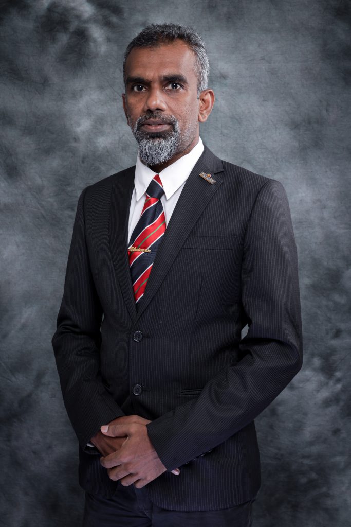 教务委员会 – 马来西亚沙捞越大学