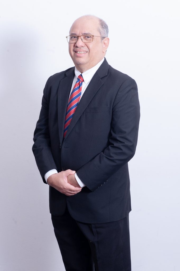 现任领导 – 马来西亚沙捞越大学